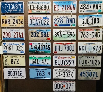Large lot colorful of 25 old license plates - bulk - many states - low ...