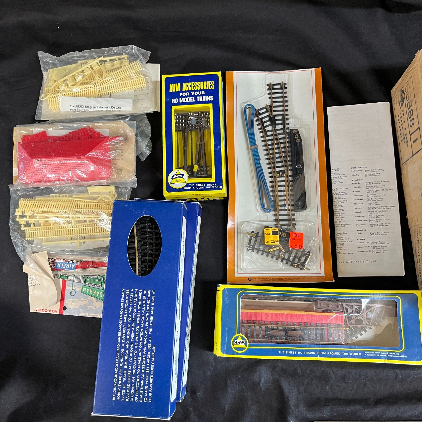 Lot of Vintage TYCO Train Set w/ Tracks Caboose Box Car Power | eBay