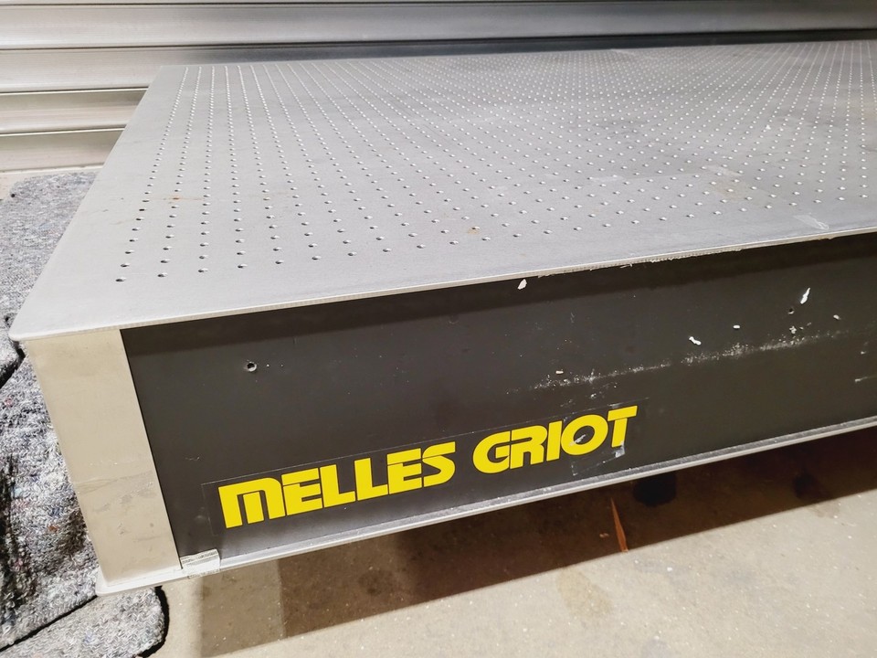 Melles Griot Anti-Vibration Optics Isolation Table w/ 4 x Legs Lx244 ...