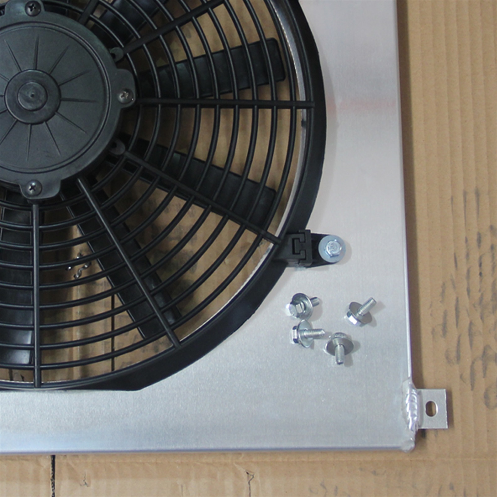 Aluminum Radiator Shroud With Fan For Ford Falcon XY XW XT XR 302 351 ...