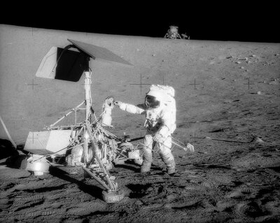APOLLO 12 CHARLES 'PETE' CONRAD WITH SURVEYOR 8x10 GLOSSY PHOTO PRINT ...