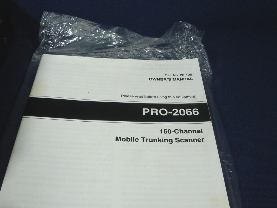 Radio Shack PRO-2066 Trunking 800mhz Police/Fire/Weather/Air/CB/EMS ...