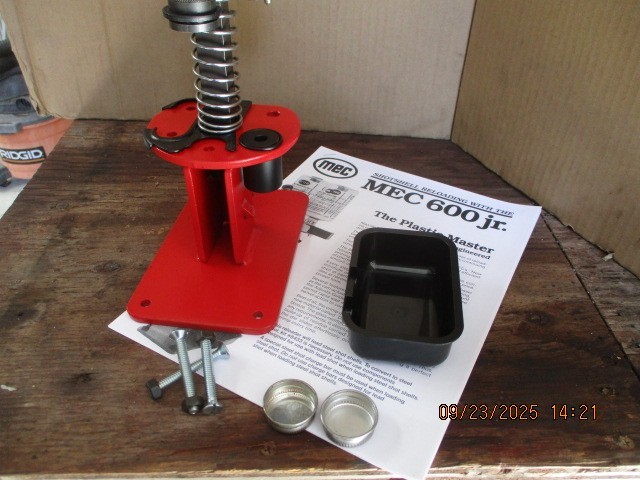 Mec Shotshell Reloader, 600 Jr. 10 ga. W/Auto Prime | eBay