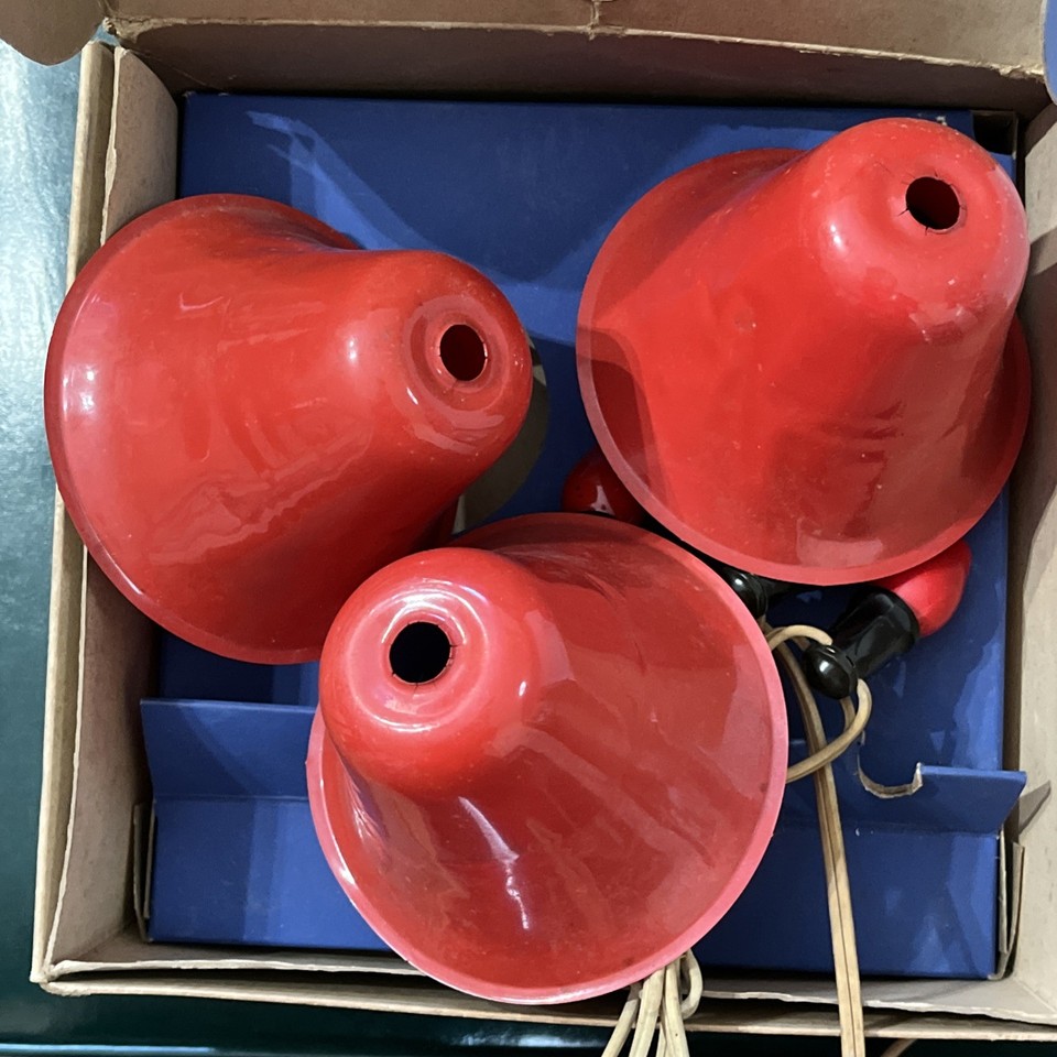 RAYLITE PARAMOUNT illuminated 3 red PLASTIC BELLS LIGHTS VTG CHRISTMAS ...