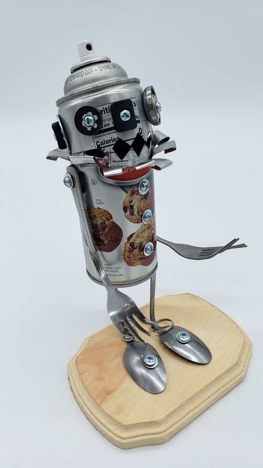 Upcycled junk art Aerosol can robot by New York graffiti artist PUKE ...