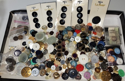 3/4 Pound Vintage Buttons Variety Metal Plastic Mother Of Pearl New LaMode & Use | eBay