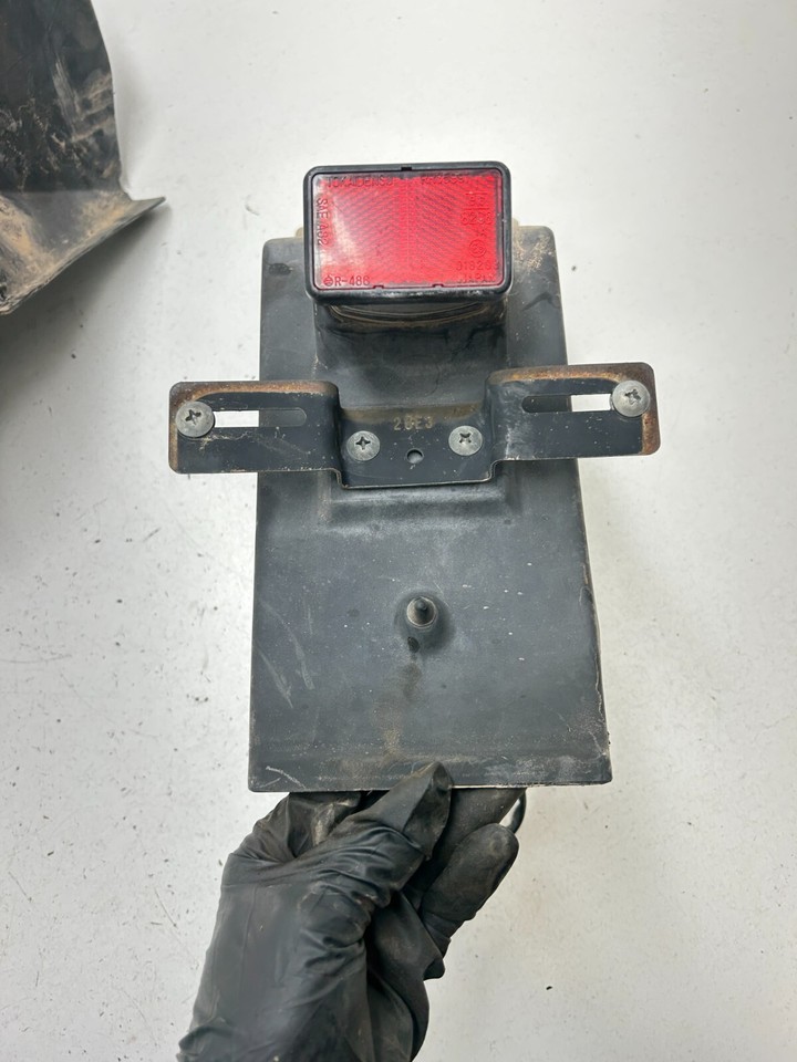 97 1997 Suzuki DR650SE Dr 650 OEM Rear Back Fender Inner Plastic Mud ...