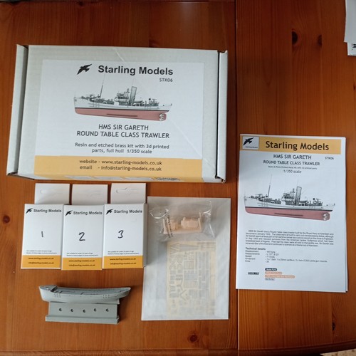 Starling Models HMS Sir Gareth Round Table Class Minesweeper STK06 ...