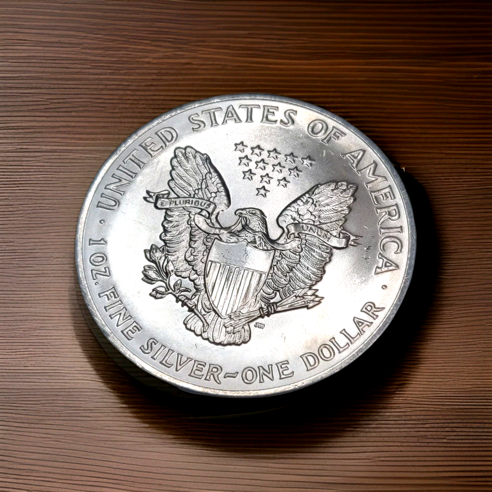1990 Silver Eagle Coin .999 Pure Silver....Some Hard to See Milk Spots ...