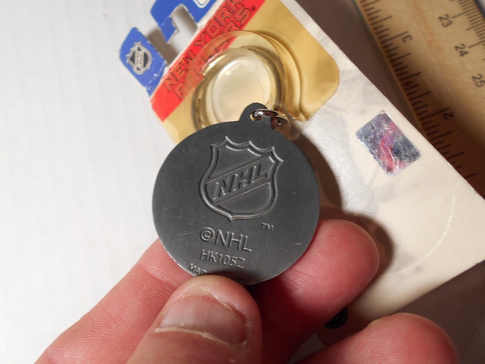 NEW YORK RANGERS Metal KEYCHAIN NEW & OFFICIALLY LICENSED NHL | eBay