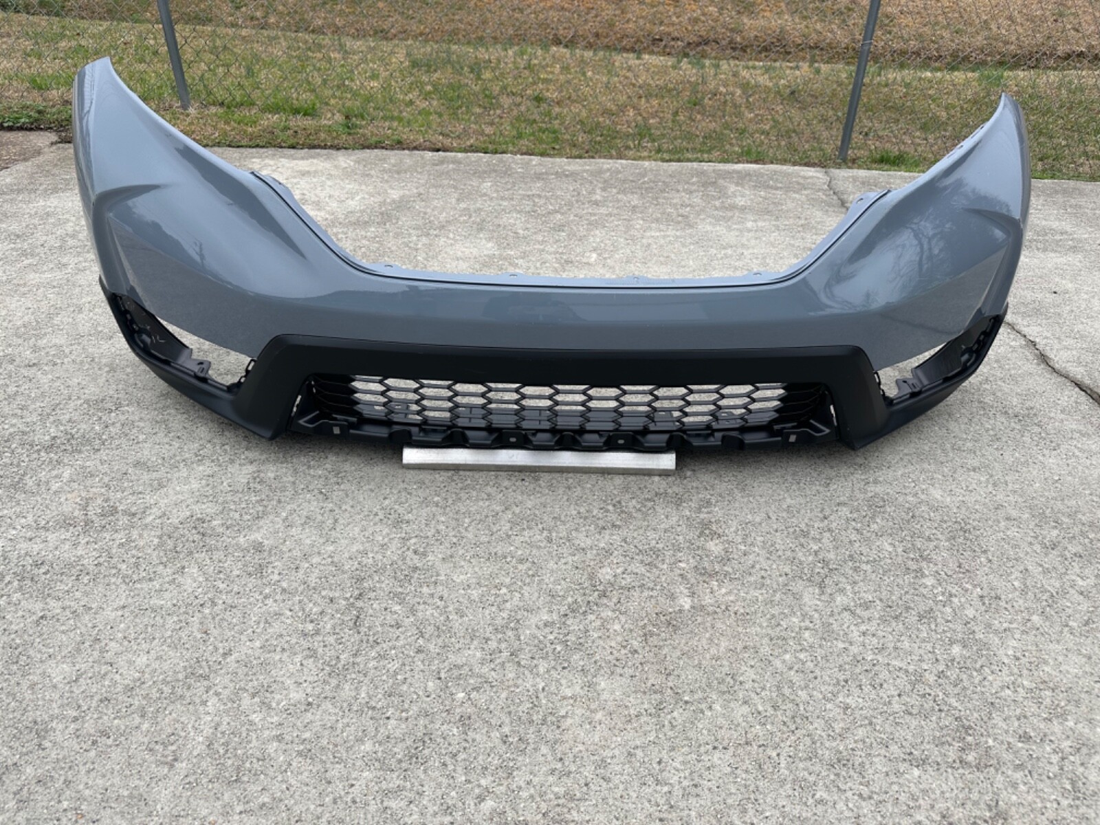 2017 2018 2019 Honda CR-V front bumper 71102-TLA-A00 NO SHIPPING pick ...