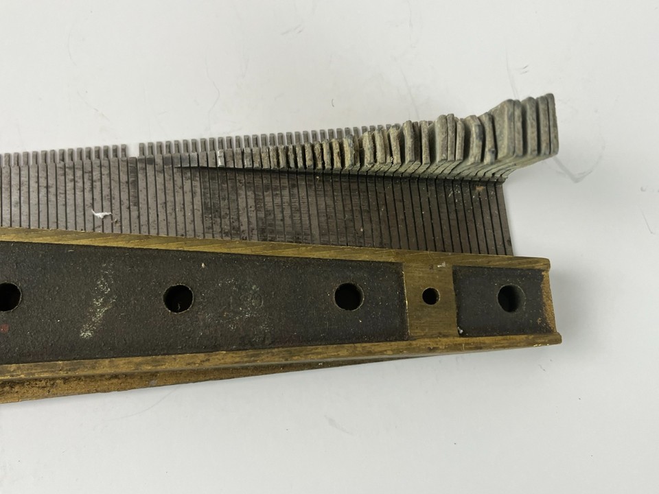 Antique Music Box Comb Disc Changer Regina Corona ? 6 1/2" 5 Hole Part ...