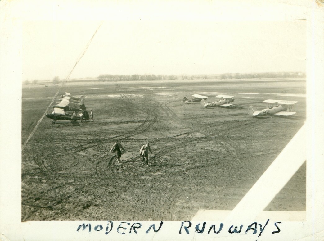 1940s WWII US Navy pilot training photo biplanes trainer airplanes ...