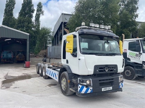 2019 Renault C430 320 8x2 Rear Wheel Steer Chassis Cab Volumetric | eBay UK