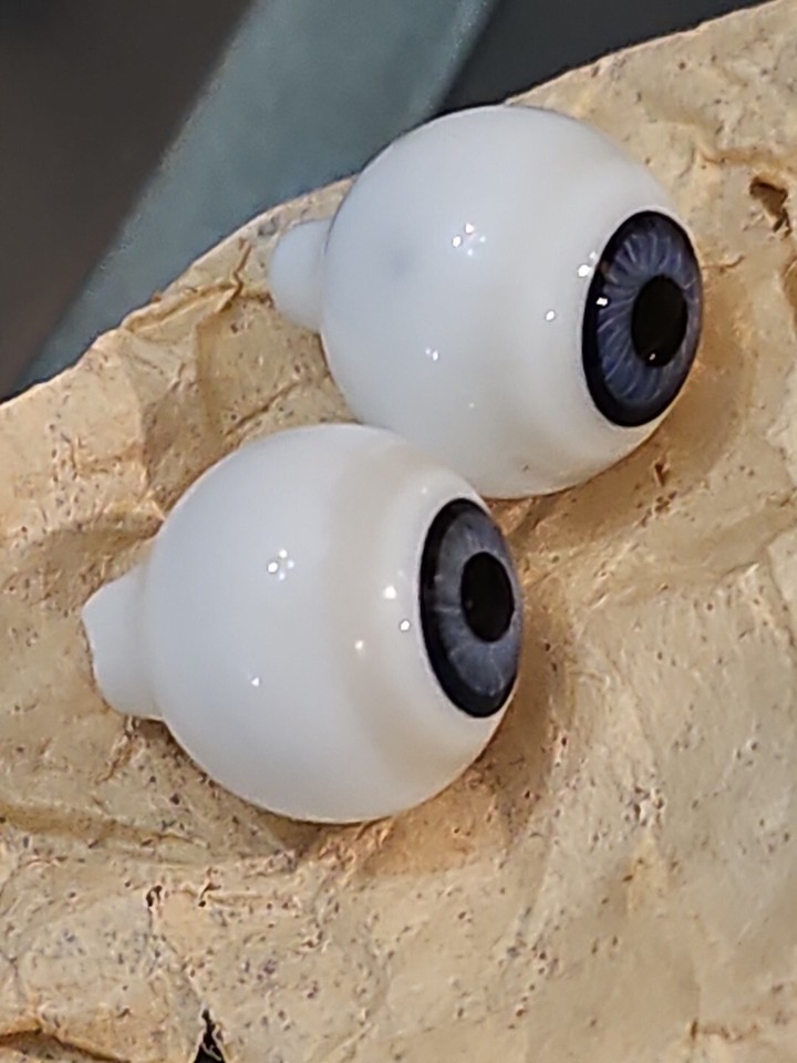 Vintage NOS Germany HAND BLOWN ROUND DOLL GLASS EYES GREY 14MM | eBay