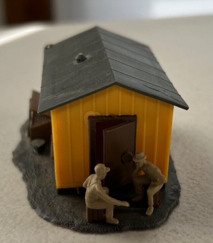 Vintage Atlas HO Scale Shanty Model Railroad Assembled Train Trackside ...
