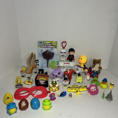 Miscellaneous Toy Lot Ducks Naruto Bowser Ocean Grow Stingray Goofy Etc ...