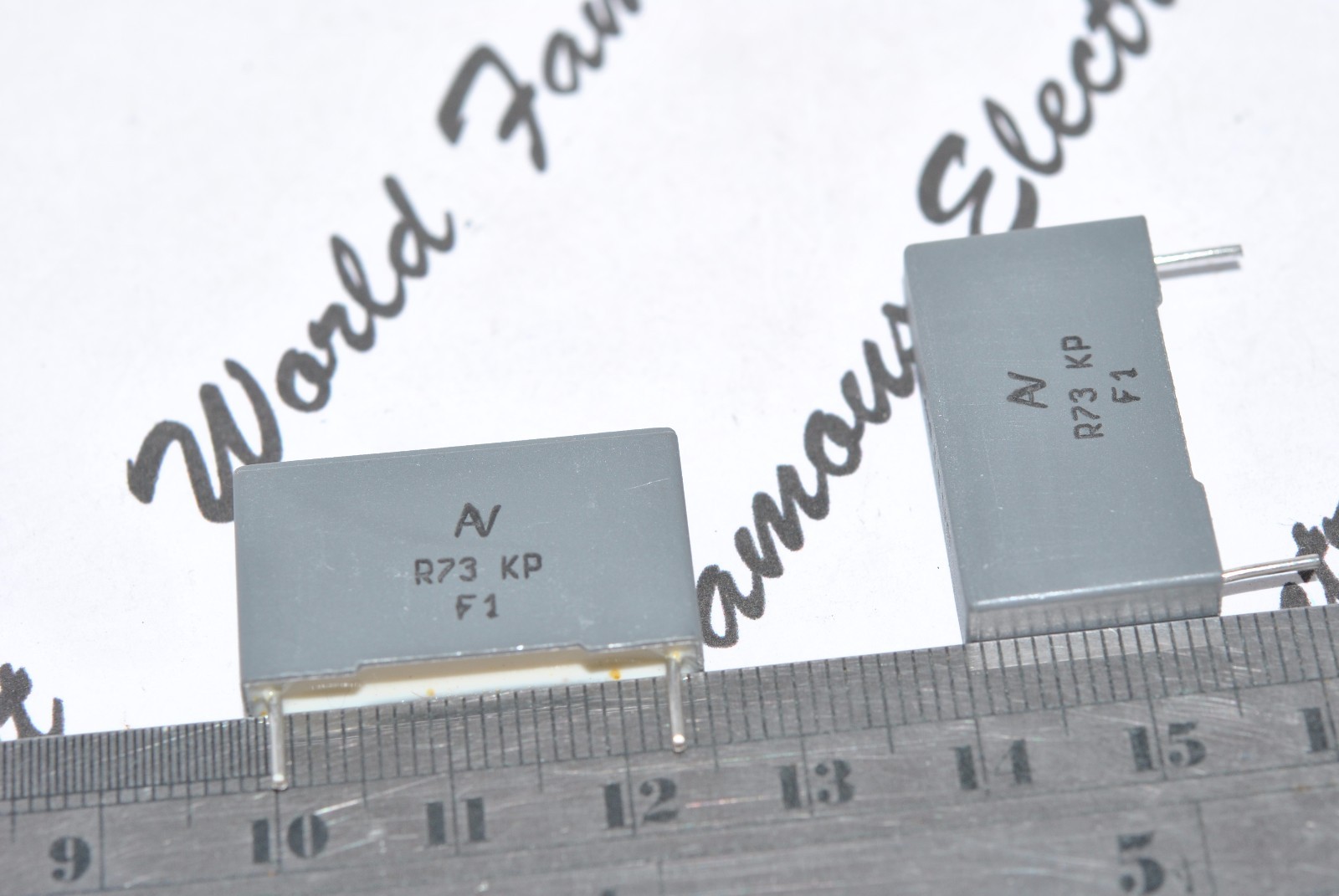 10pcs - ARCOTRONICS 6800p (6800pF) 1600V 3.5% pitch:22.5mm R75 MKP ...