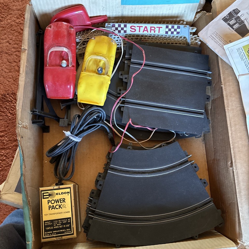 Vintage Eldon Deluxe Road Race 1/32 Slot Car Set with 2 Cars & Original ...