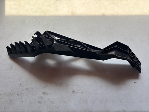2011 - 20 Dodge Caravan Fender Support Bracket RH Passenger Side OEM ...