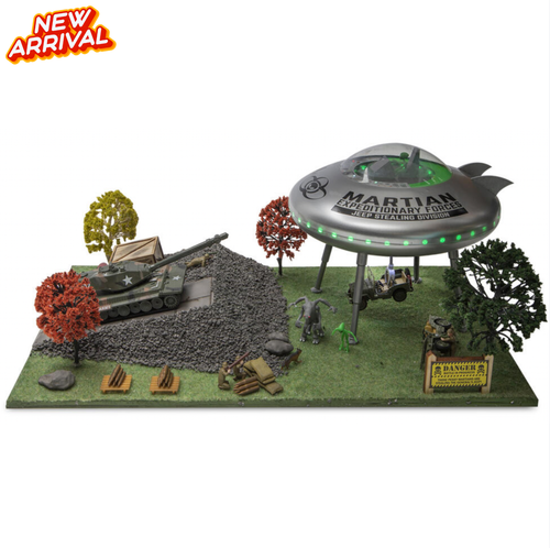 O Scale UFO Scene Space Ship Saucer Prelit Animated with Alien Figures ...