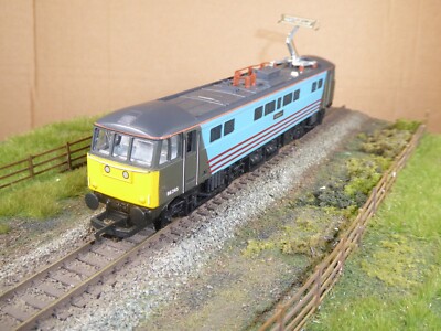 Hornby 00 Gauge BR Class 86 Electric Locomotive no 86245 in Virgin Blue ...