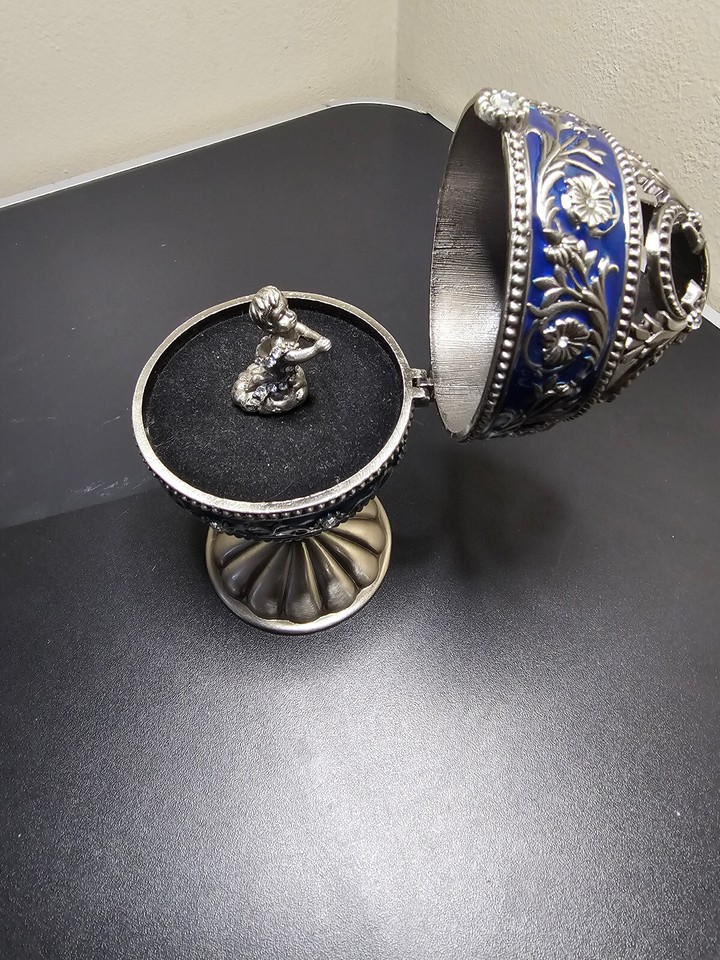 BEAUTIFUL JANE SEYMOUR MUSICAL EGG AMAZING GRACE BOX | eBay