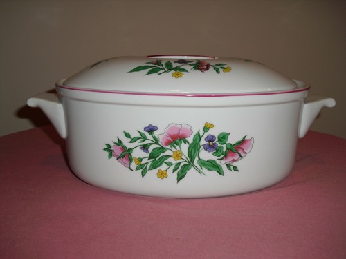 ROSALYNN CARLETON VARNEY DESIGN Intl China Covered Oval JAPAN Casserole ...