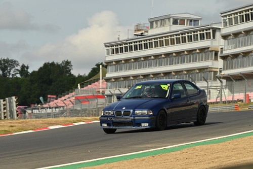 BMW E36 Compact Track Car - Ideal Compact Cup Car - New MOT - Converted ...