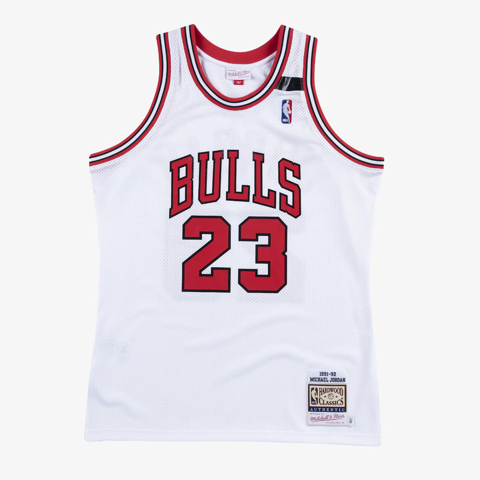 Mitchell & Ness Chicago Bulls 1991 MICHAEL JORDAN AUTHENTIC White SHRUG ...