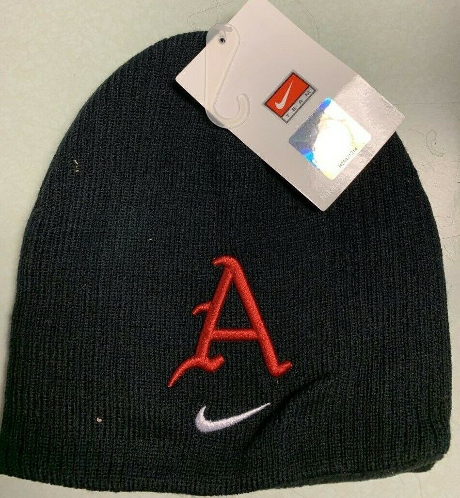 NCAA Nike Arkansas Razorbacks Beanie Youth 4 -7 years Winter Hat Cap ...