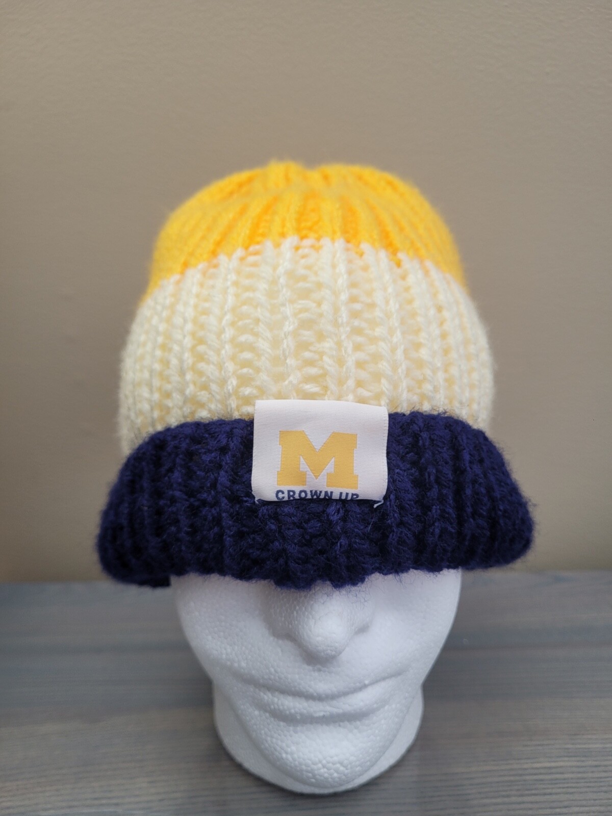 Vintage Knit University Of Michigan Wolverines Winter Beanie Hat Crown ...