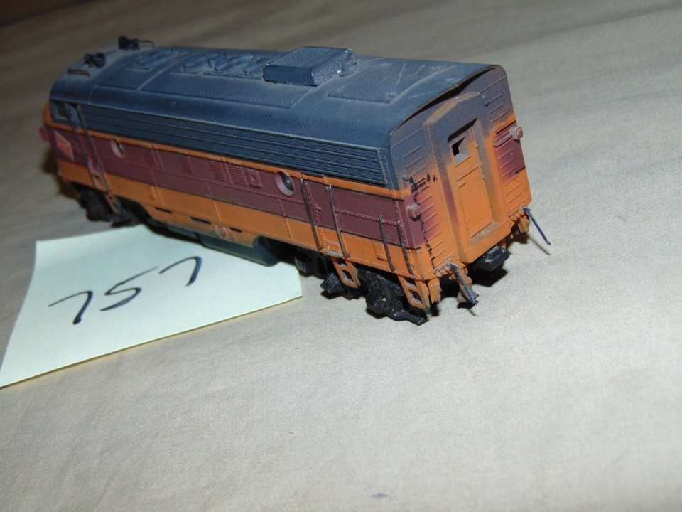 ATHEARN HO MILWAUKEE ROAD CUSTOM PAINTED WEATHERED DIESEL.......#757 | eBay