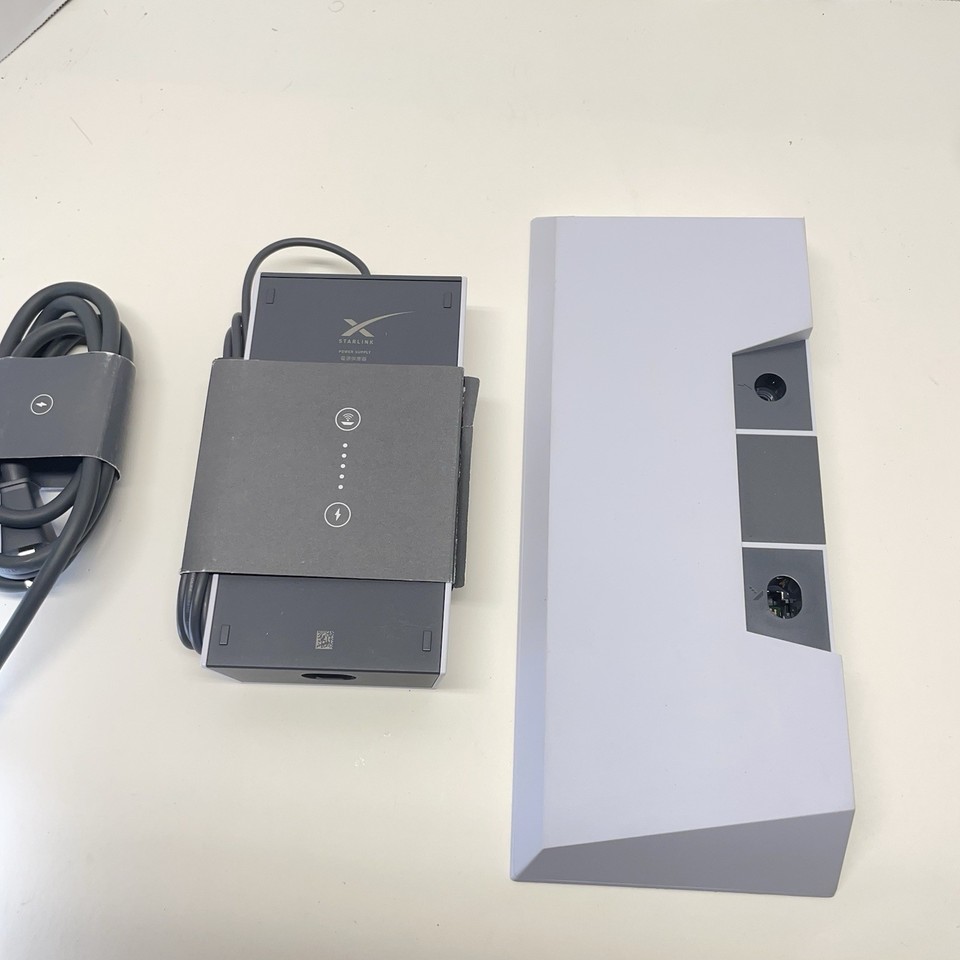 Starlink UTR-232 Router w/ UTP-232L Power Supply Tested Bundle | eBay