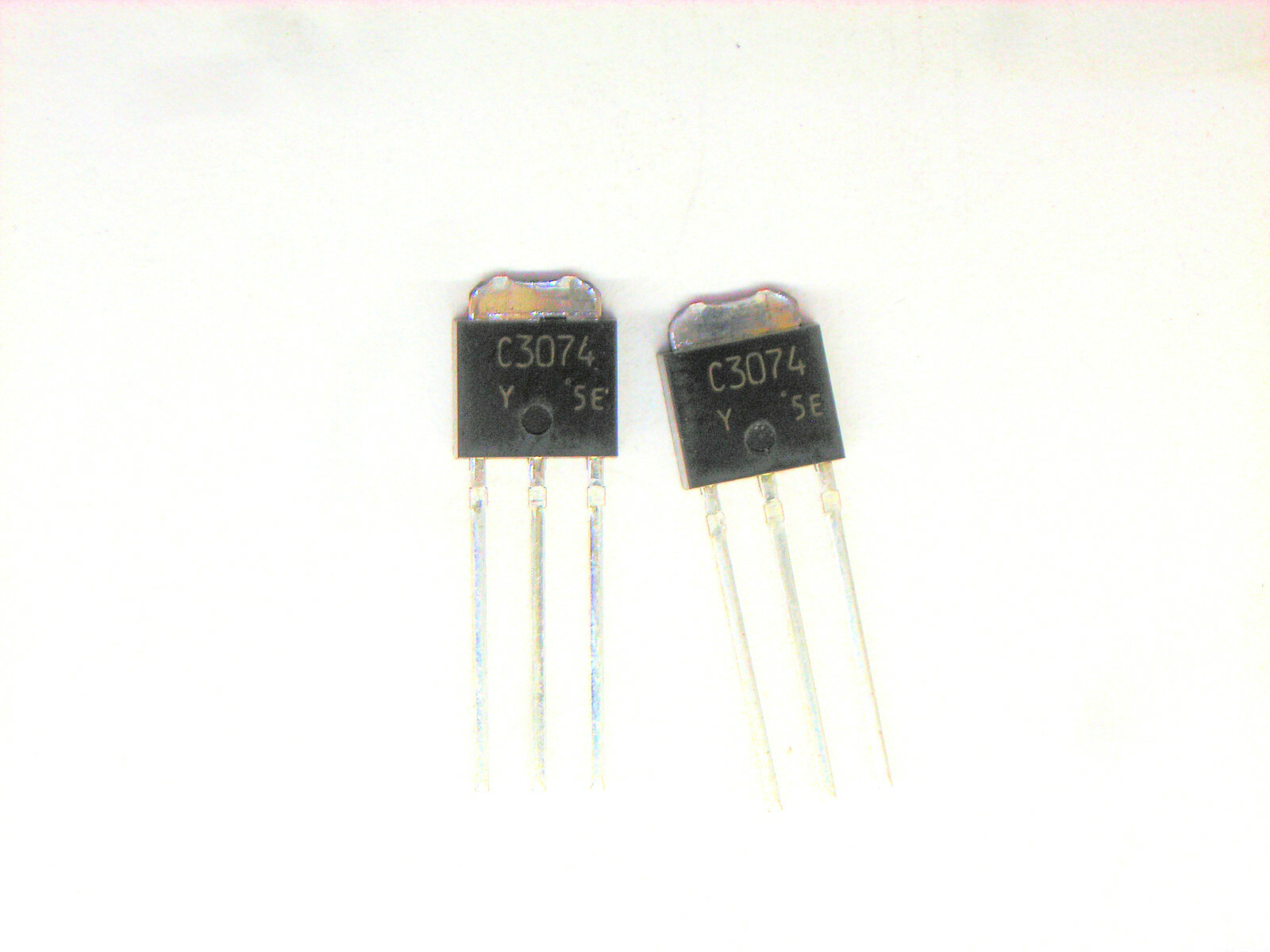 2SC3074 "Original" Toshiba Transistor 2 pcs | eBay