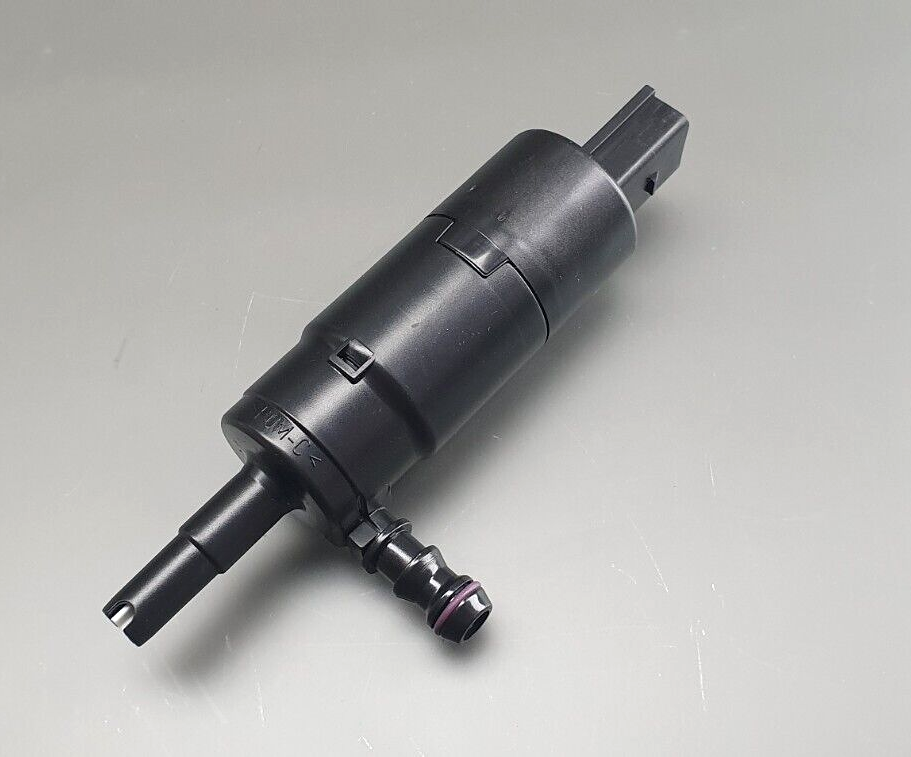 Original Porsche Panamera Water Pump For Headlight Cleaning System ...
