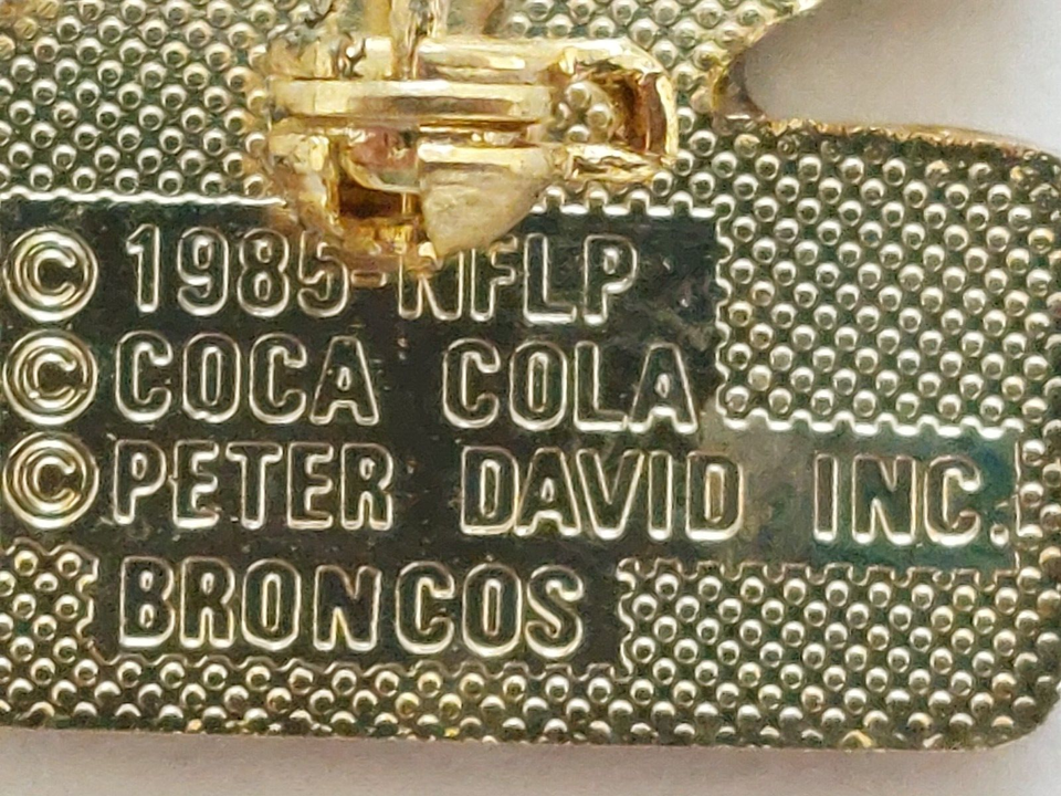 NFL Coca Cola Chicago Bears 1985 Helmet Pin | eBay