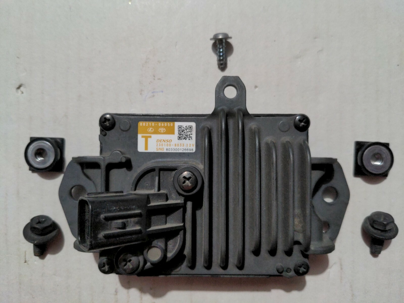 Toyota Lexus OEM Radar Sensor 88210-06050 | Japan