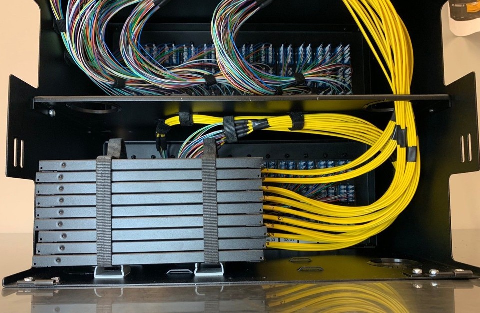 432 Fibers Port LCUPC Singlemode Ribbon 8RU Fiber Optic Distribution ...