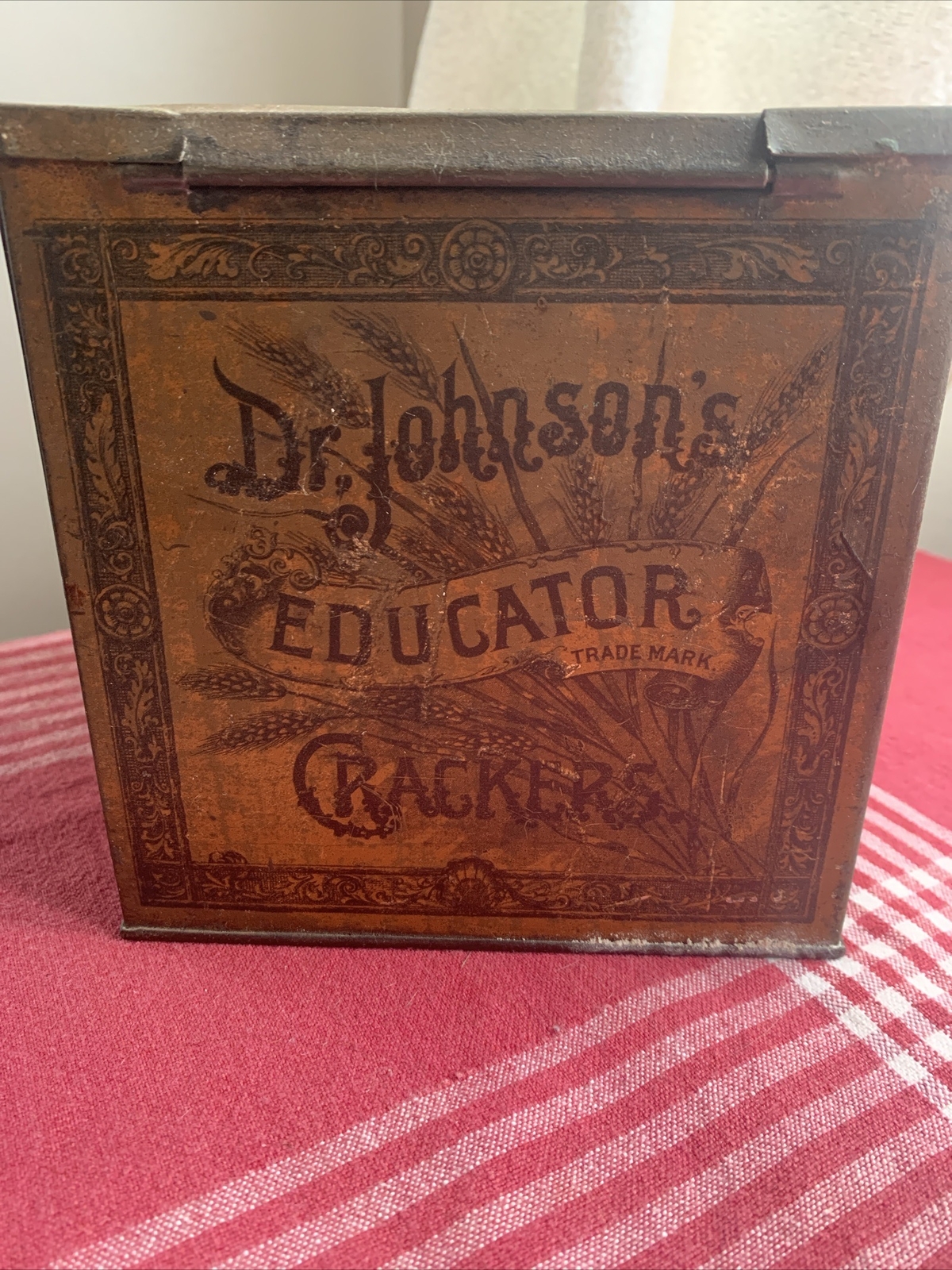 Vintage 1920s Dr. Johnson's EDUCATOR Crackers Tin, Boston, MA - 5 3/4 ...