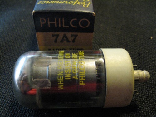 Vintage Radio TV Electron Vacuum Tube 7A7 6GF7A 3A3C 12DQ6 17BF11 Many ...
