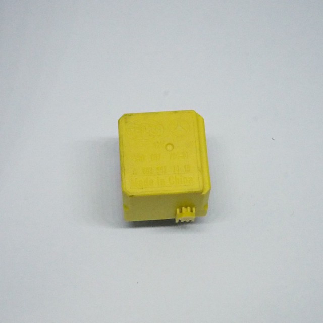 MERCEDES W245 W212 W204 Yellow Sam Unit Relay A0025427419 for sale ...