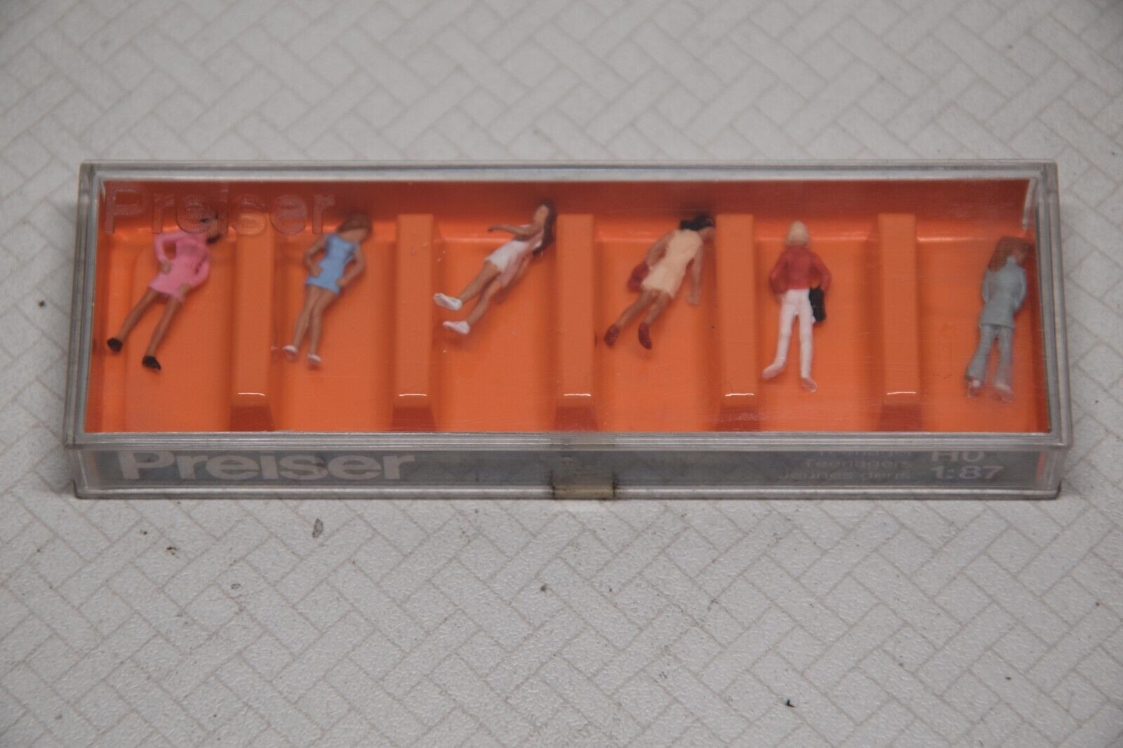 Preiser HO Standard-Serie, Figuren-Sets einzeln , je 8.- €, fabrikneu ...