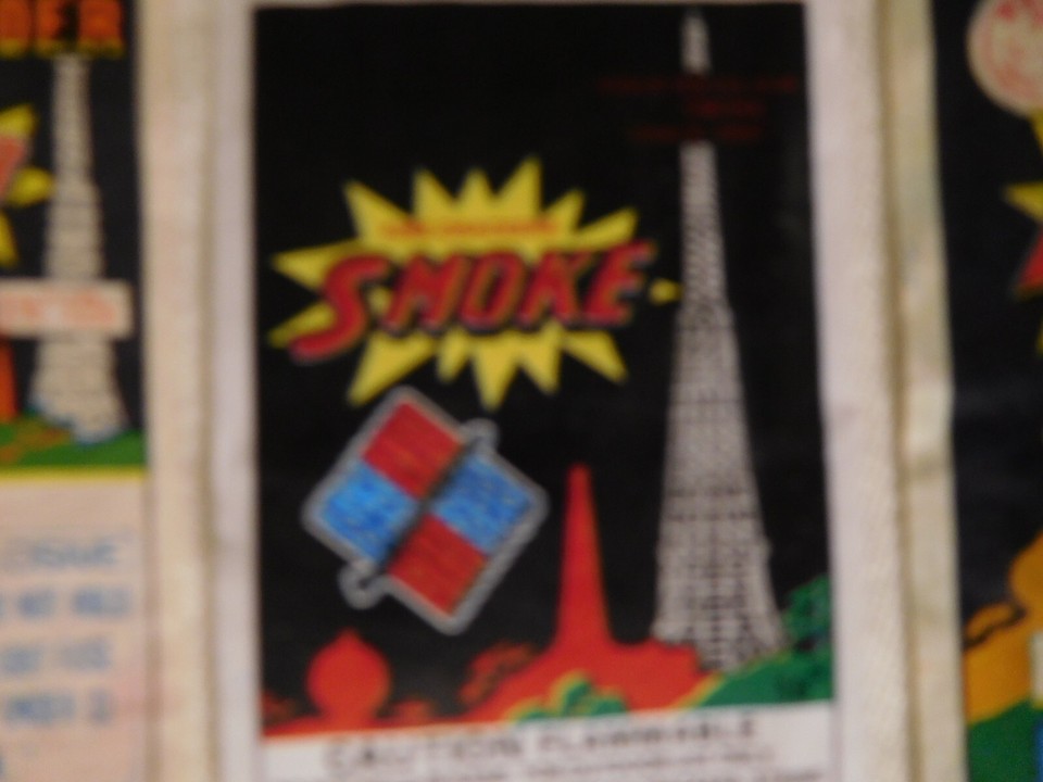 3 Vintage 1 Rare FC Smoke, 2 Thunder Bomb small Firecracker Firework ...