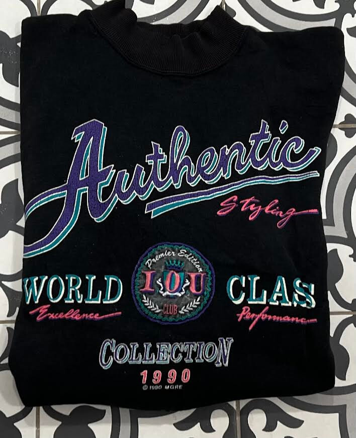 Vintage Authentic World Class Collection 1990 Crewnec… - Gem