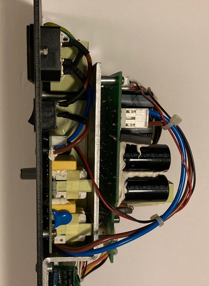 Mackie SRM 350 Power Amp Module Rear Panel Speaker Non-Working For ...