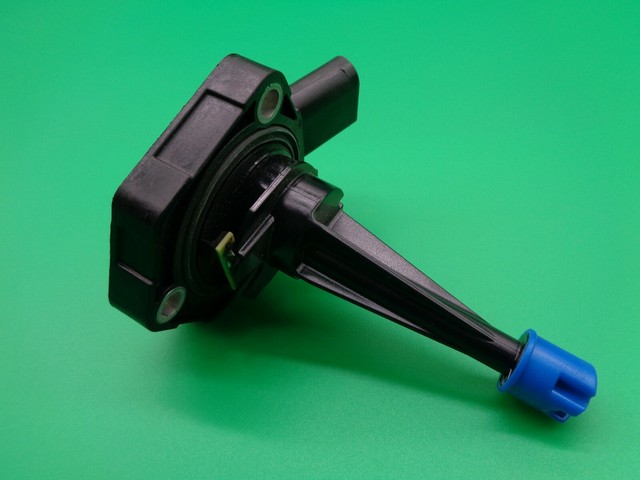 Genuine New Engine Oil Level Sensor For Audi VW 1.4T 04E907660C | eBay
