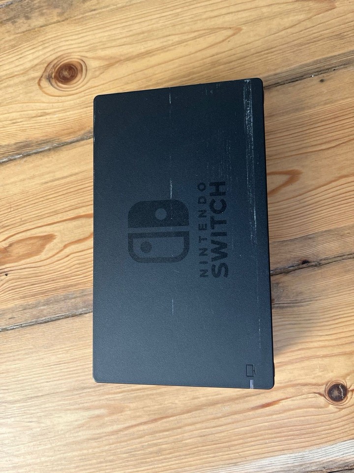 Boxed Nintendo Switch Console Bundle 17xGames, Extra Controller, Amiibo ...