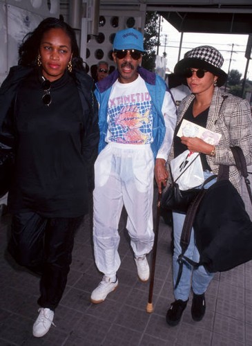 Richard Pryor & family at Richard Pryor Arriveing at Los Ang - 1991 Old ...