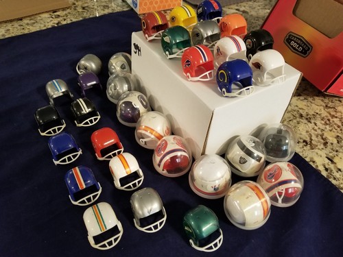 🏈Vintage Lot of 46 Mini Plastic NFL Football Helmets🏈 Gum Ball Vending ...